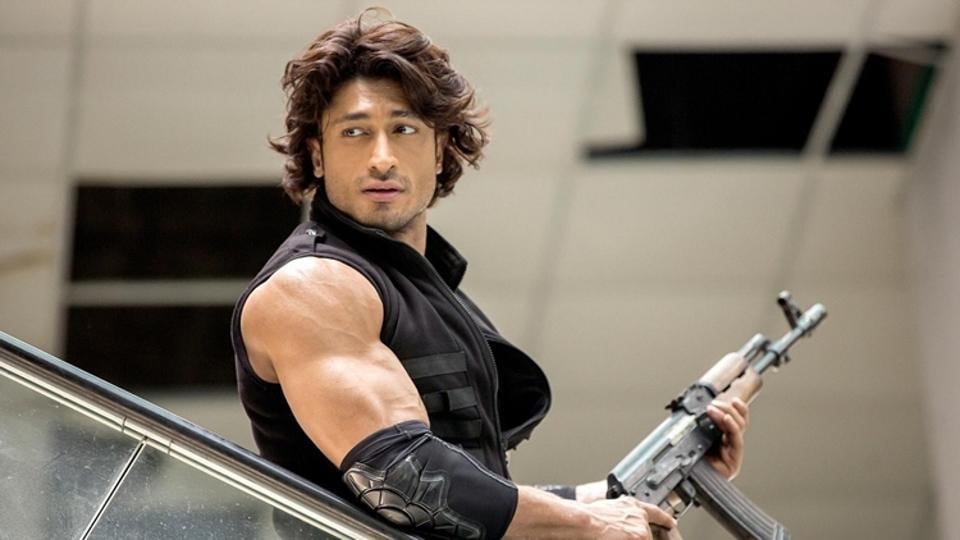 Commando 2 movie review: Vidyut Jammwal’s stunts hold, but the film ...
