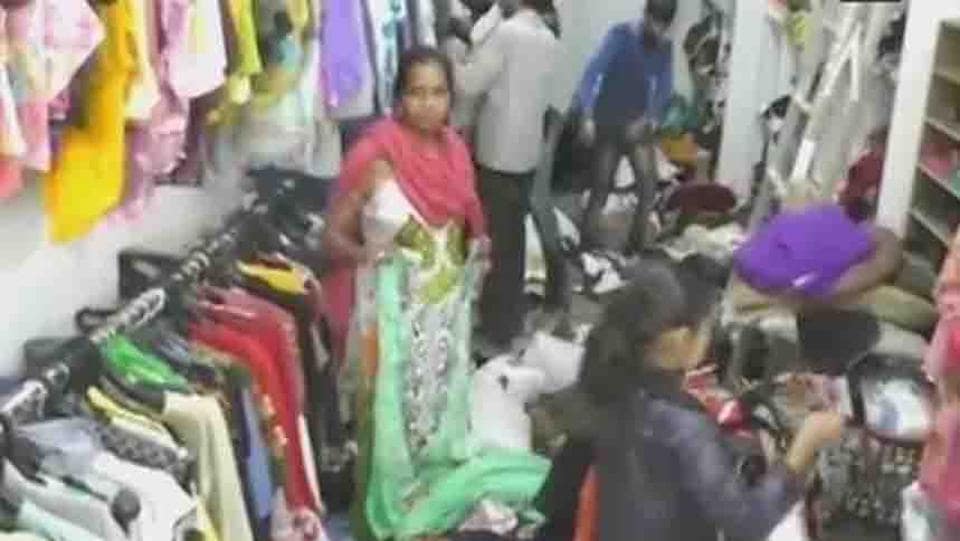 ‘Neki Ki Dukan’: A shop that provides you everything for just Rs. 10 ...