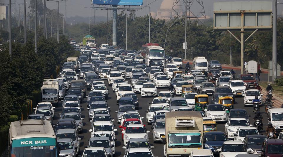 Noida traffic police forms team to handle Twitter complaints ...