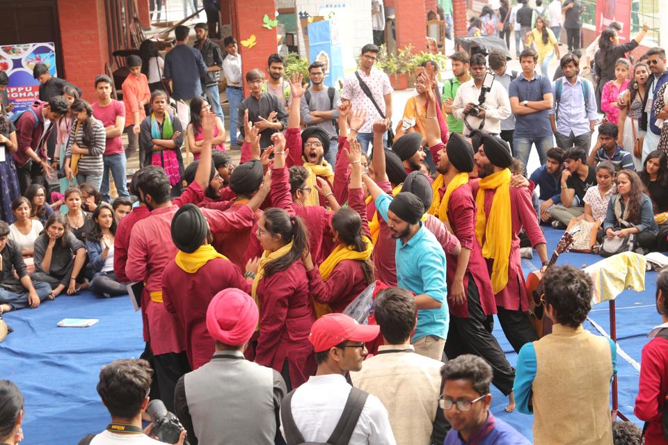 Delhi celebrates its street play culture | Hindustan Times