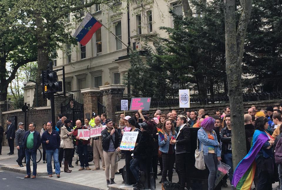 Russian Newspaper Reports On Torture Of Gay Men Chechen Clerics Vow 4492