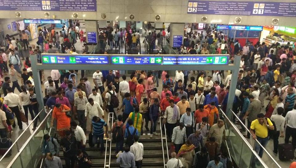 Delhi Metro fares hiked, ticket prices to go up again in October ...