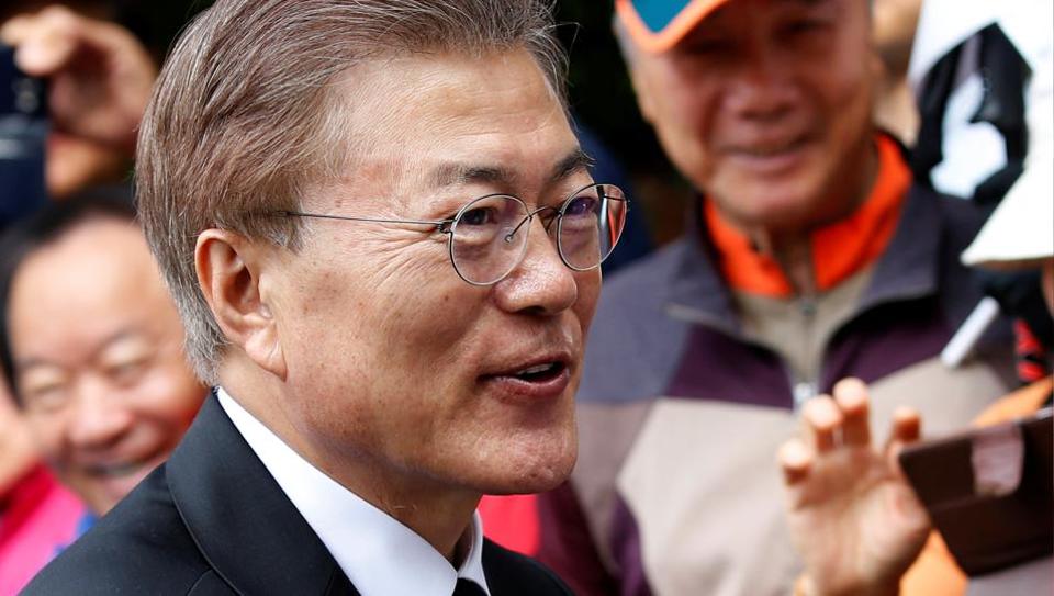 Moon Jae In Starts Term As South Korean President After Landslide Win