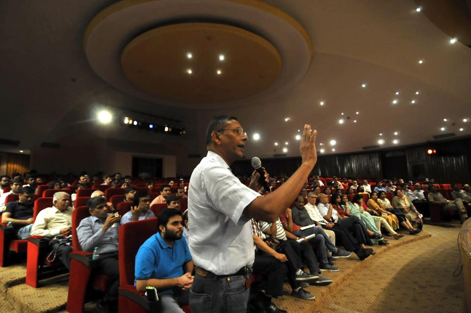 Noida authority asks Sunshine builders to pay Rs 15 crore dues before ...