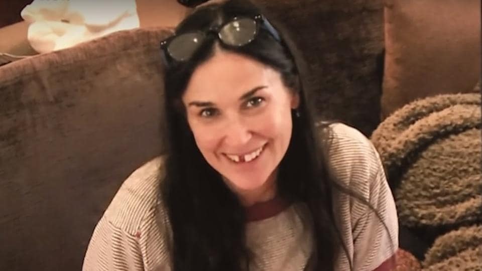 Hollywood star Demi Moore lost two front teeth due to stress | Hollywood