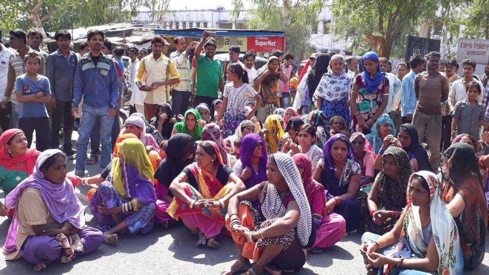 Rajasthan officials ‘photograph women defecating in public’, lynch man ...