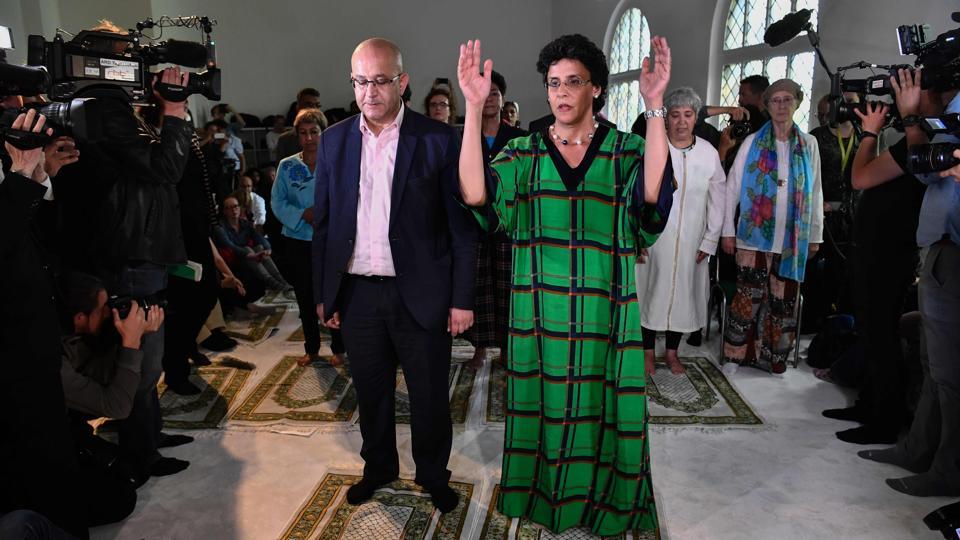 Germany opens its first liberal mosque in Berlin; men-women, Shia-Sunni ...