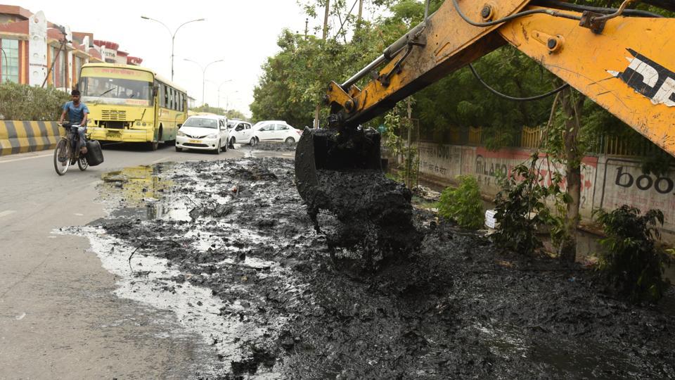 Noida authority directs health department to clean drains by June 20 ...