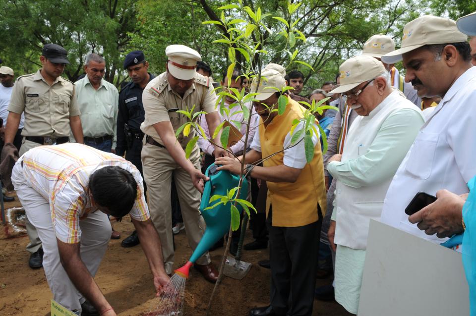 Gurgaon: Environment minister, CM ask people to plant two crore ...