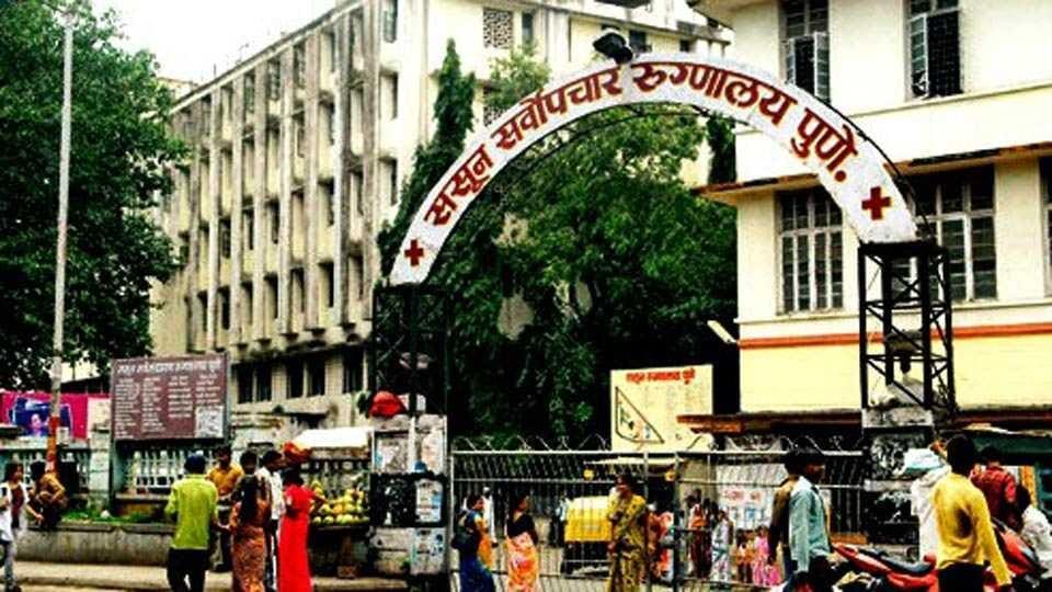 Pune hospital has rare painting of Mahatma Gandhi’s surgery but you can ...