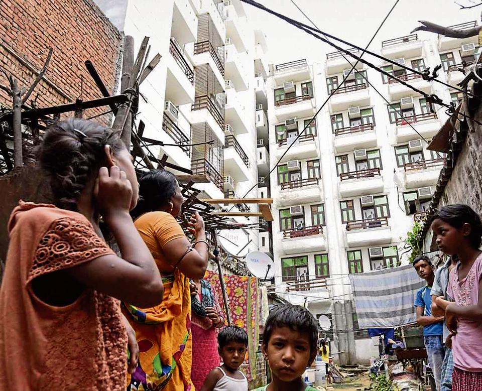 Gurgaon PG death: Protests, candlelight marches in Lal Kuan | Hindustan ...