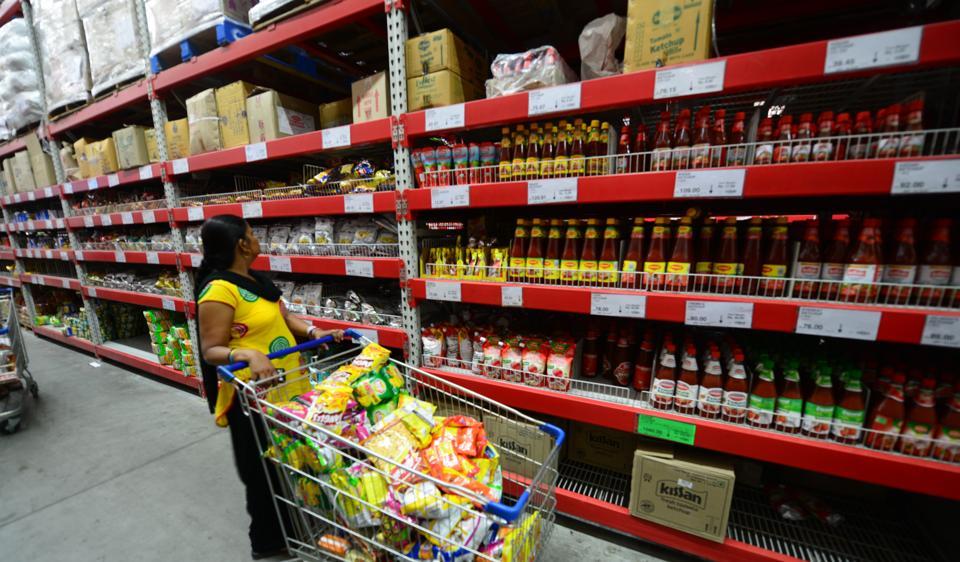 Walmart to invest Rs 900 cr to open 15 outlets in Maharashtra ...