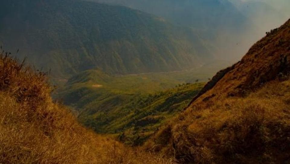 The hills are calling: This monsoon, head to these misty mountains in ...