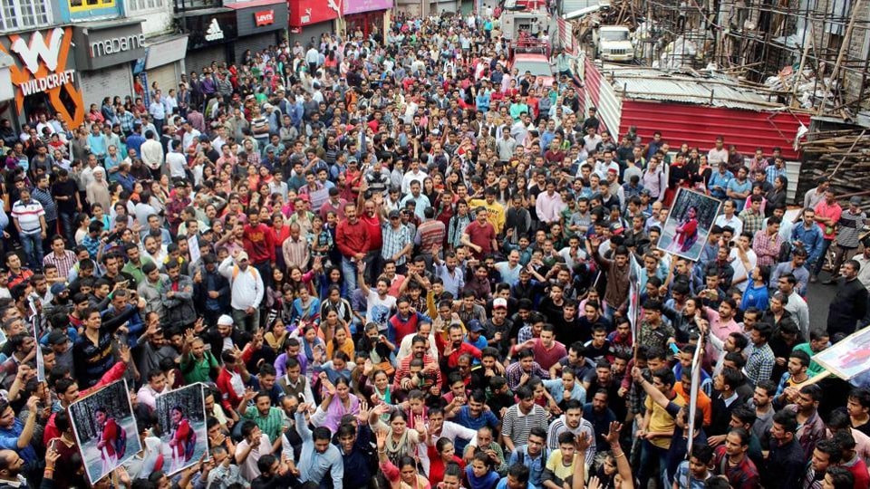 Shimla rape-murder: Backbone of apple economy, Nepalese threaten ...