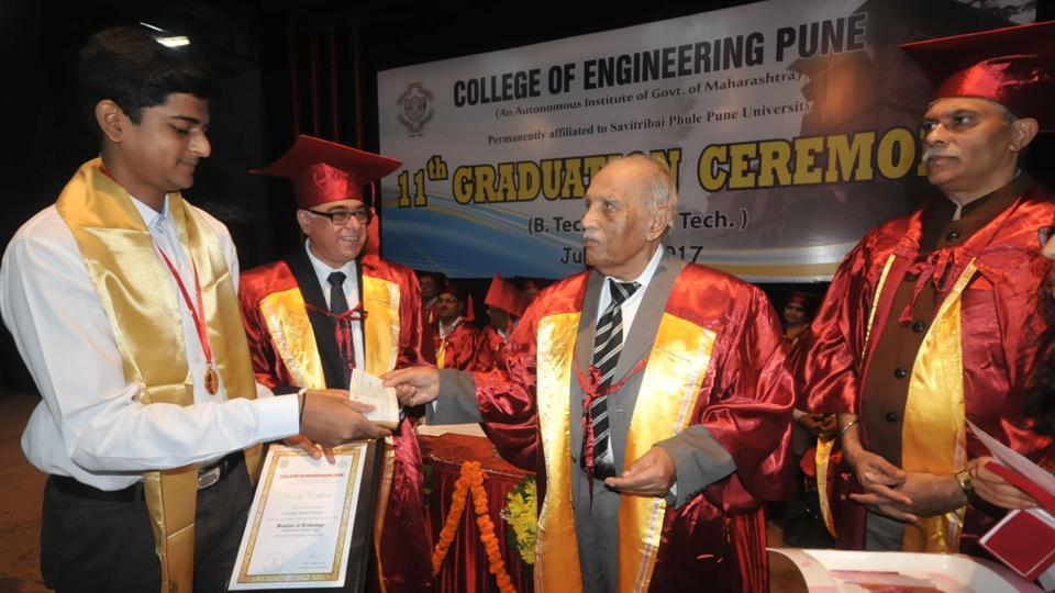 Pune’s College of Engineering holds graduation ceremony for 11th batch ...