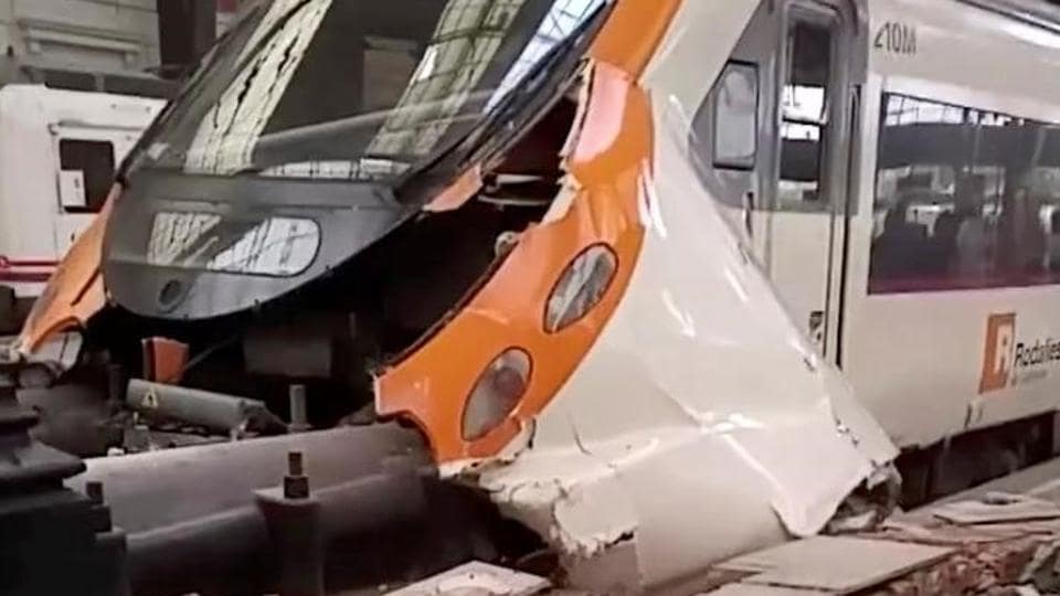 48 injured in commuter train crash in Barcelona station | World News