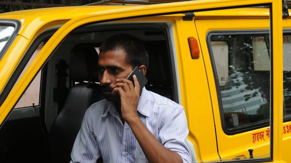 Van drivers routine: ‘We start at 4 am, chase deadlines throughout the ...