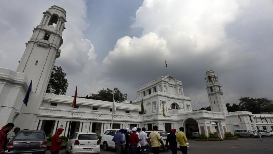 AAP, BJP spar in Delhi assembly over sanitation workers’ death ...