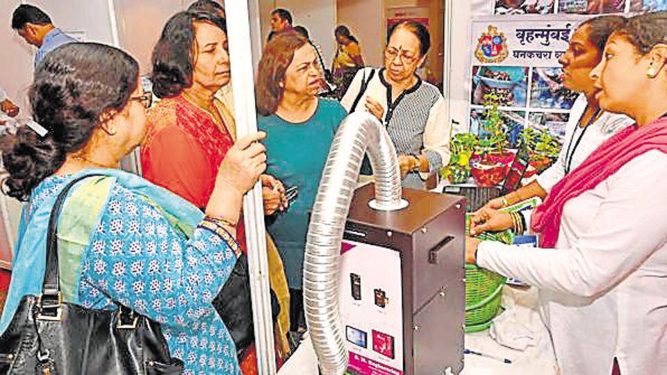 Mumbai civic body gives lessons on waste management at Juhu exhibition ...