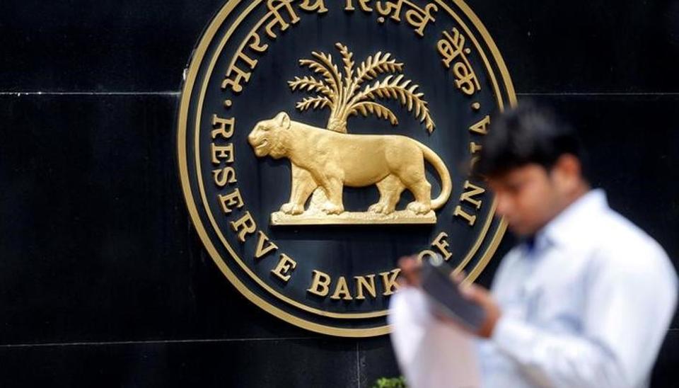 ‘RBI is lying to nation’: AAP points out discrepancy in figures in ...