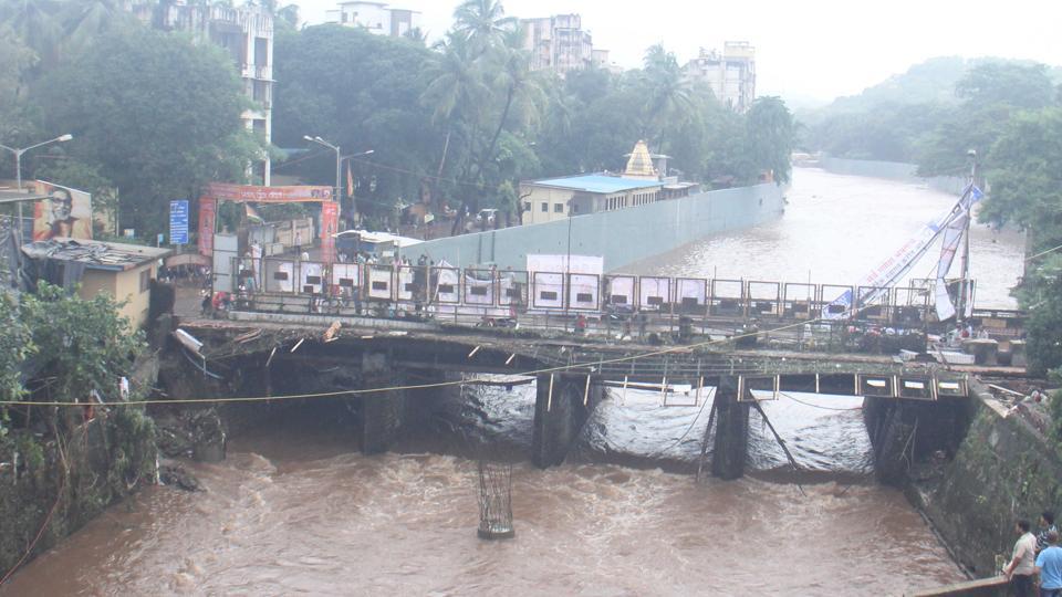 The body of student who drowned in Dahisar drain during Mumbai rain ...