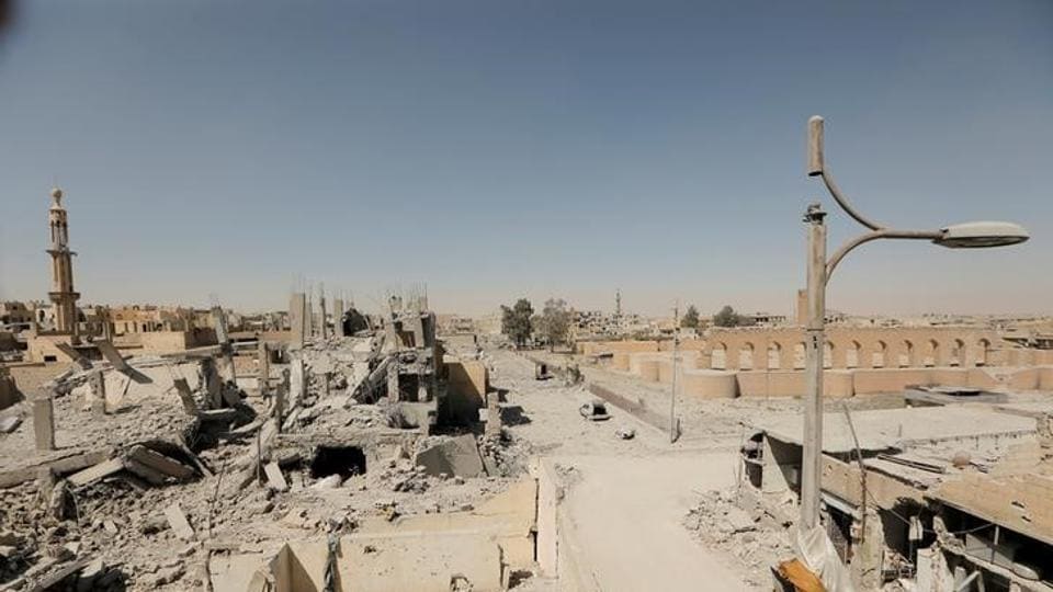 Us Backed Coalition Says Syrian Forces Seize Raqqa Old City And Mosque