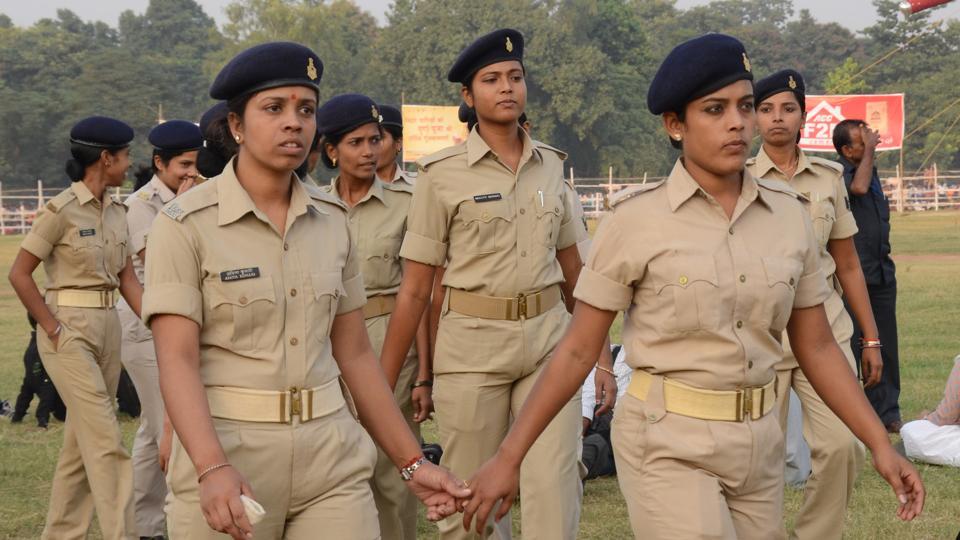 Pune police hawaldar tries to film Damini squad policewoman; jailed ...