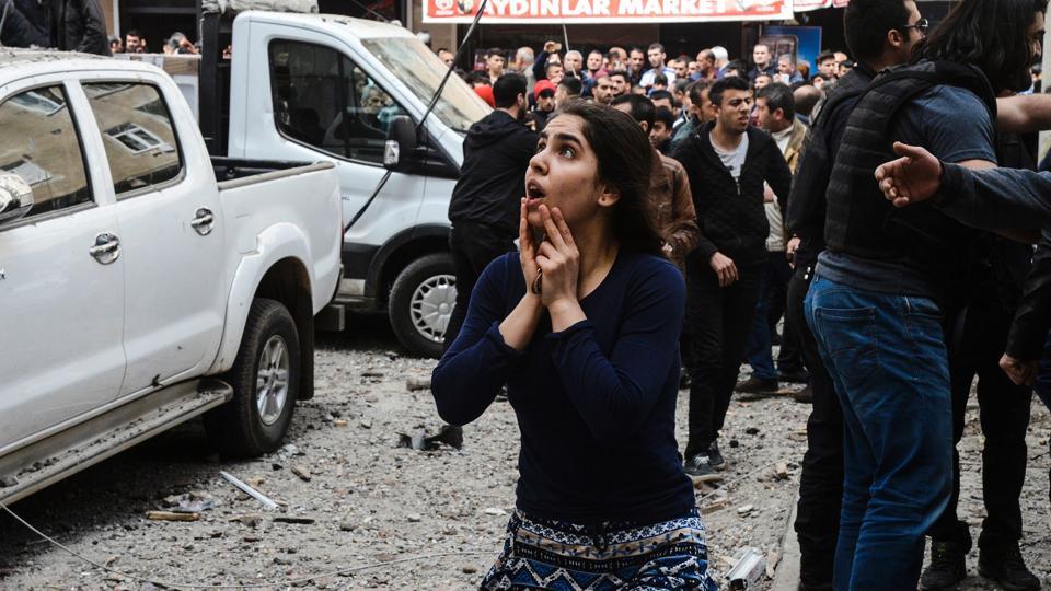 Bomb blast in southeast Turkey kills four soldiers, wounds four | World ...