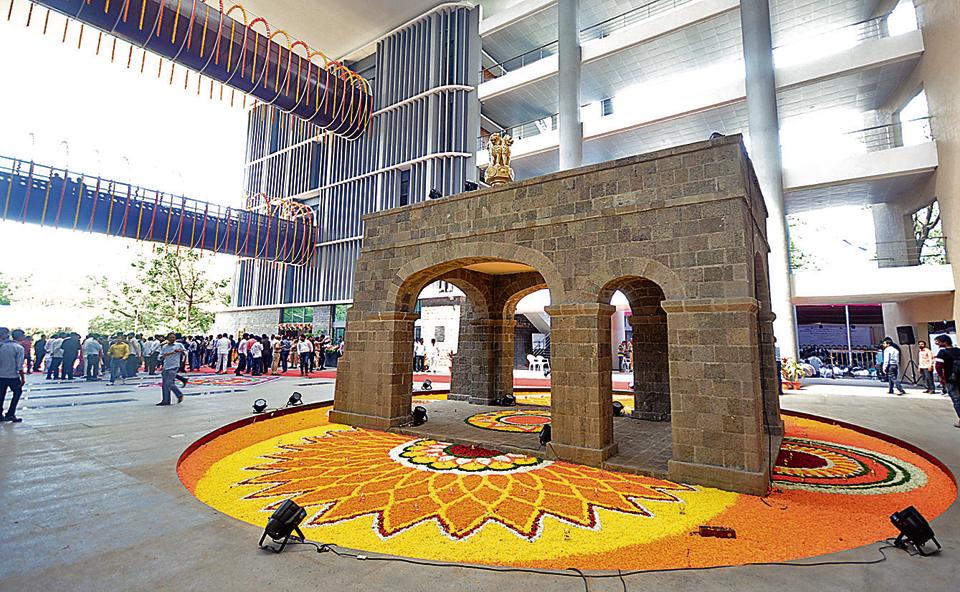 Pune’s new Collectorate goes green with solar panels running lighting ...