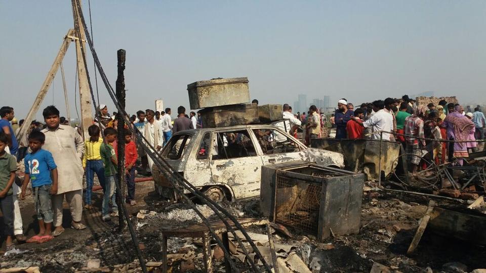 Fire burns down 100 shanties near Batla House, no injuries | Latest ...