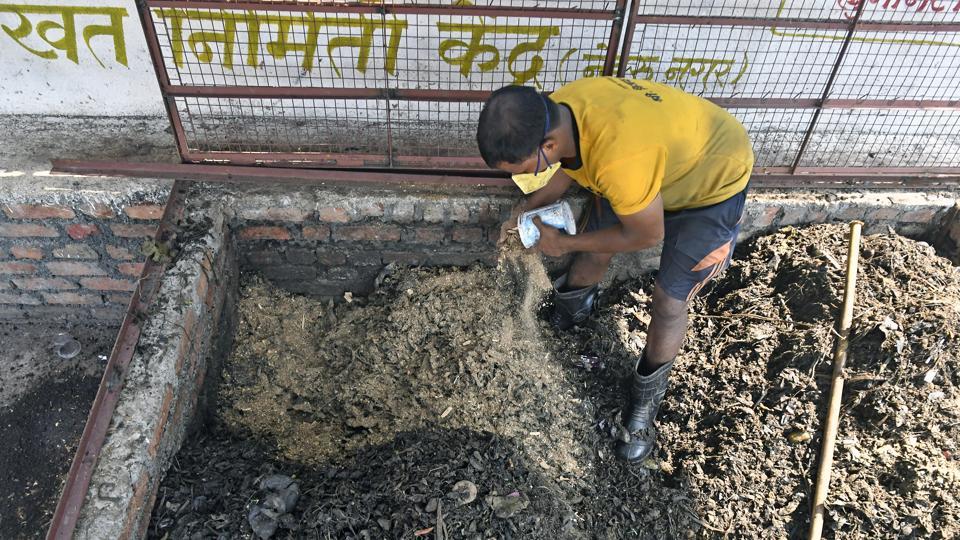 Mumbai civic body plans to set up composting pits in three more slums ...