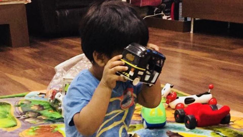 Soundarya Rajinikanth shares son’s pic, recalls Rajinikanth’s cult ...