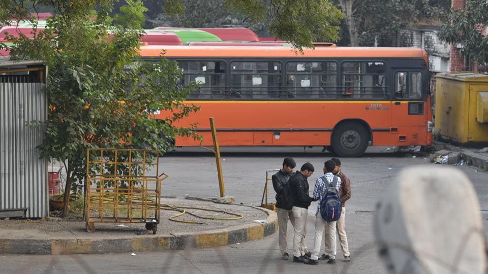 ‘40 people on board but no one intervened when schoolboys stabbed B Com ...