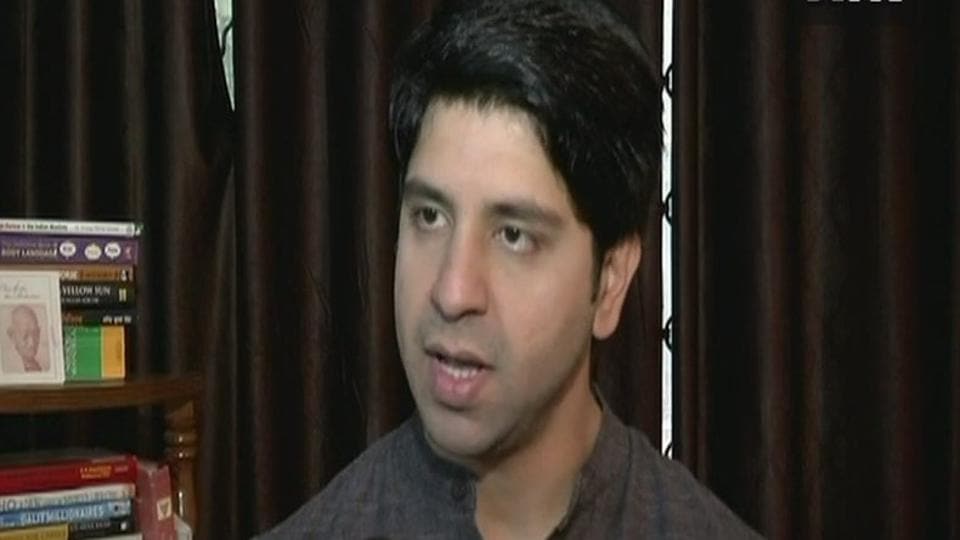 Congress leader Poonawalla slams dynasty politics, says process to ...