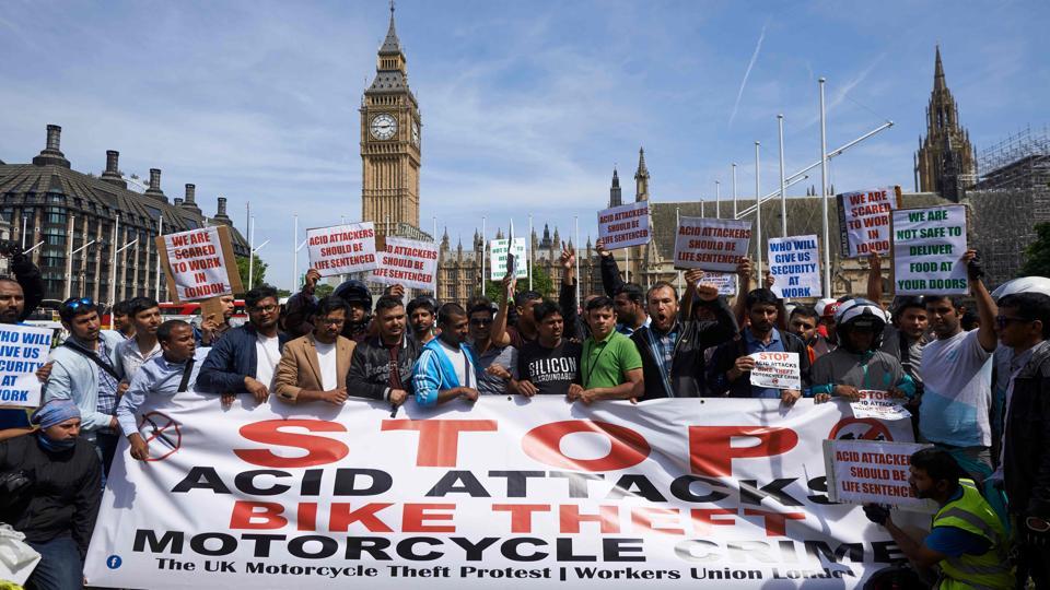 454 acid attacks reported in London, residents ‘feel scared’ to walk on ...
