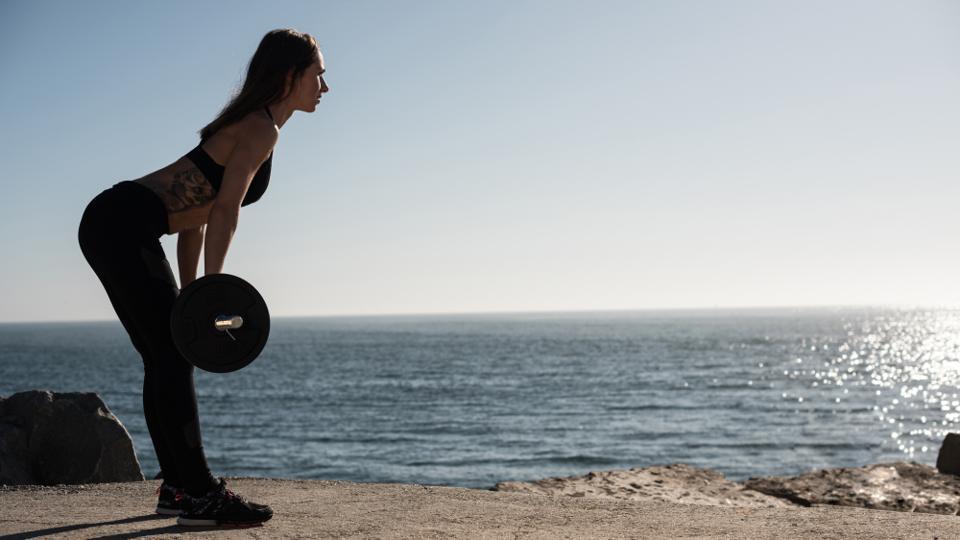 Female power! Study proves that women are naturally more fit than men ...