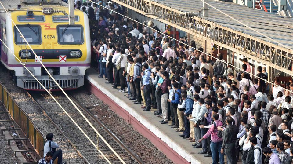 Man dies after being pushed off local train in Mumbai during a fight ...