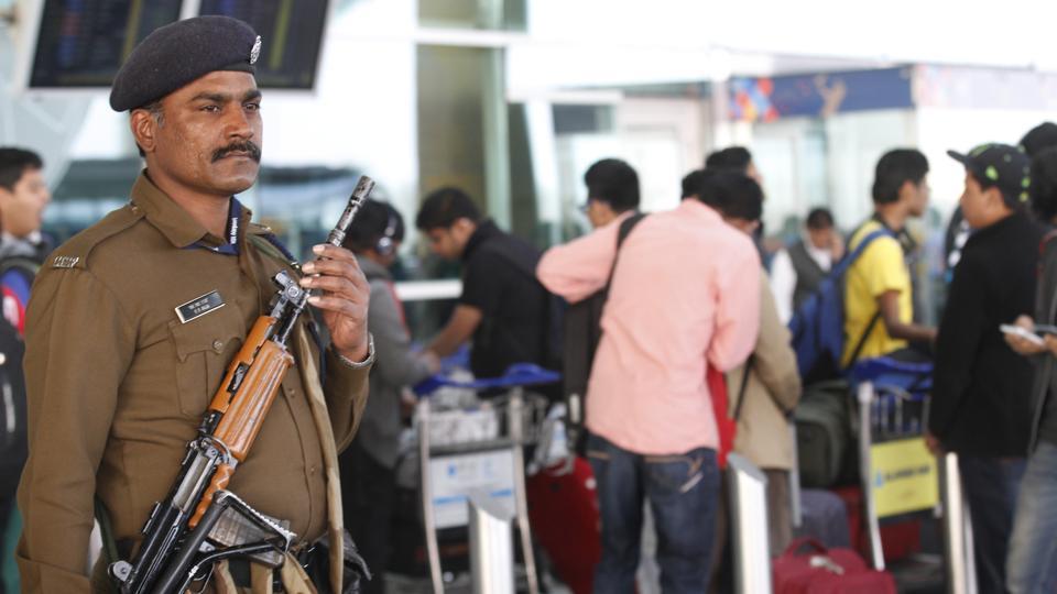 Strength of VIP security commandos to rise by 125% | Latest News India