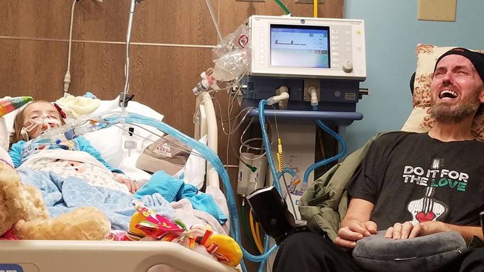 Mother shares heartbreaking photo of dying child to show harsh reality ...