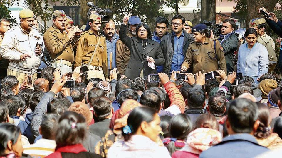 Lucknow: Parents stage protest, raise concern over children’s safety ...