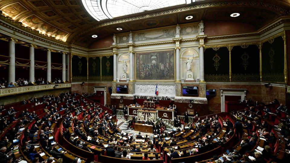 French lawmakers vote to give citizens ‘right to make mistakes’ | World ...