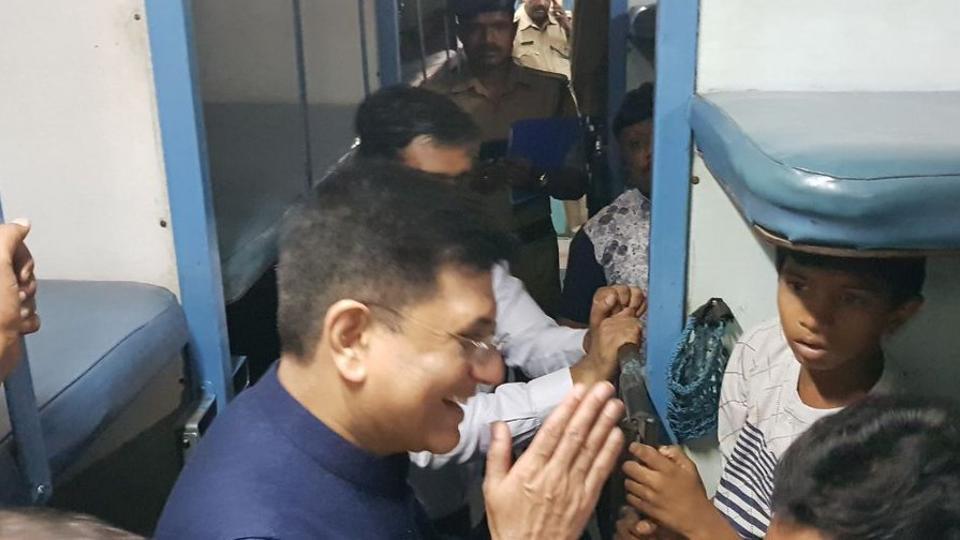 Piyush Goyal travels in general coach of Kaveri Express to inspect ...