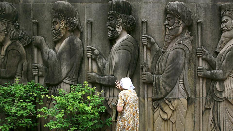 Suspension of priest from Mumbai questioned amid dwindling Parsi ...