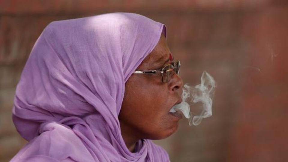 Study recommends taxing beedi industry to curb smoking, safeguarding ...