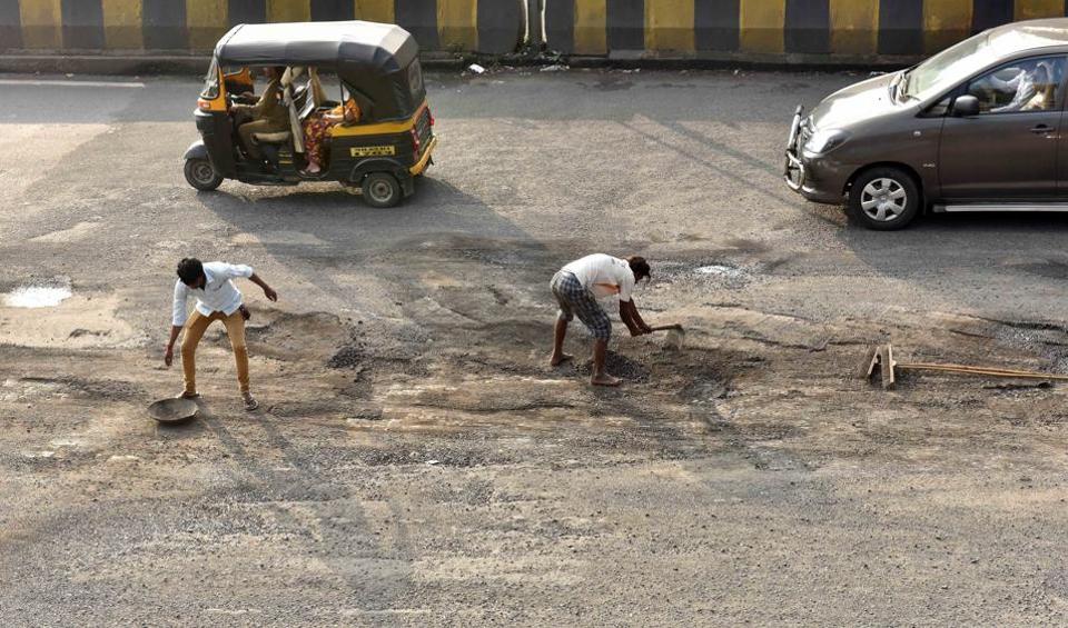 Quick fix? Mumbai civic body to produce its own pothole mix at Worli ...