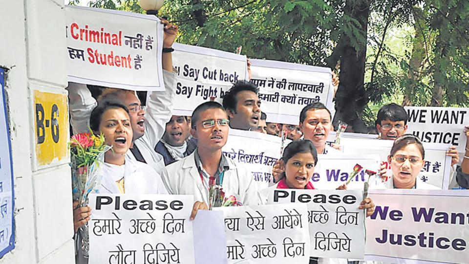 Vyapam scam: Forgery blame flies as departments try to deflect taint ...