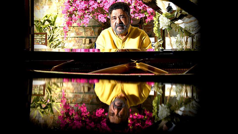Old Hindi songs are embedded in my soul, says pianist Brian Silas ...