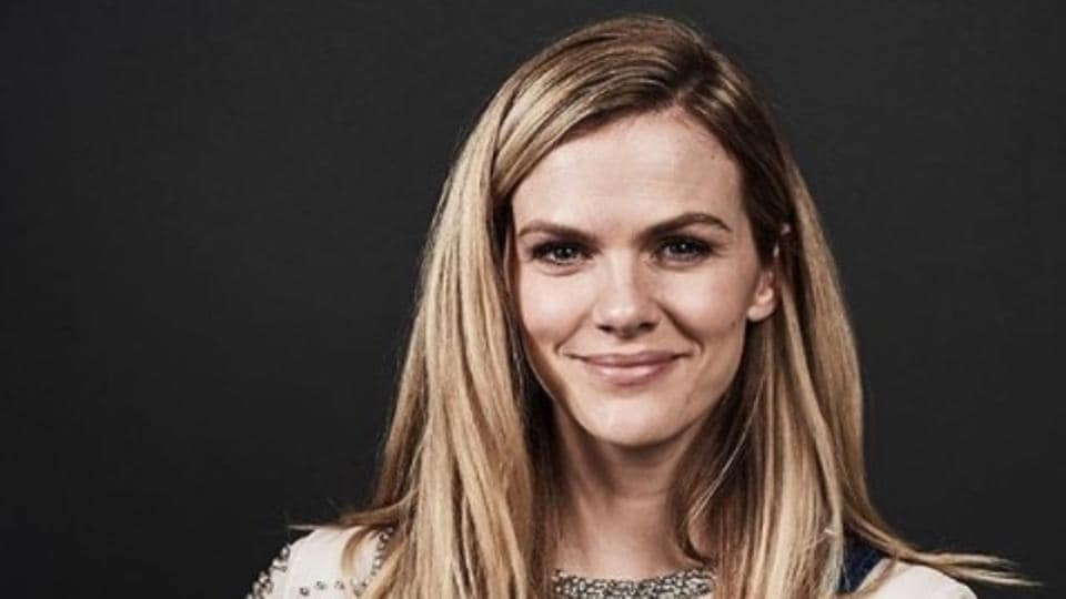 Actor Brooklyn Decker reveals 8 travel hacks to make every trip easier ...