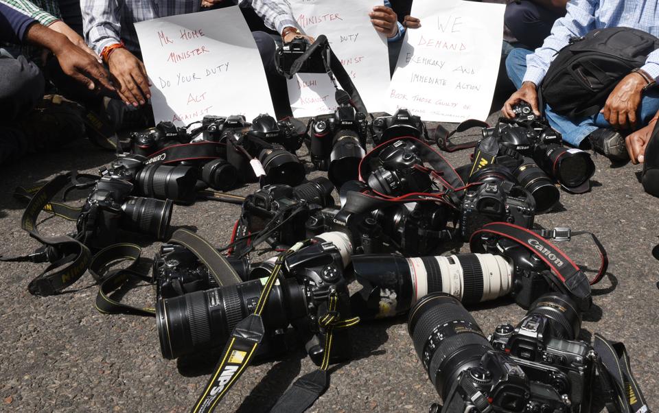 Photos: March against assault on journalists during JNU student protest ...