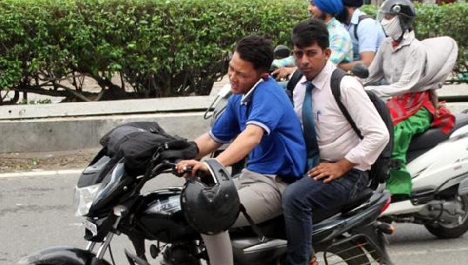 In Rajasthan, talking on phone while driving will cost you your licence ...